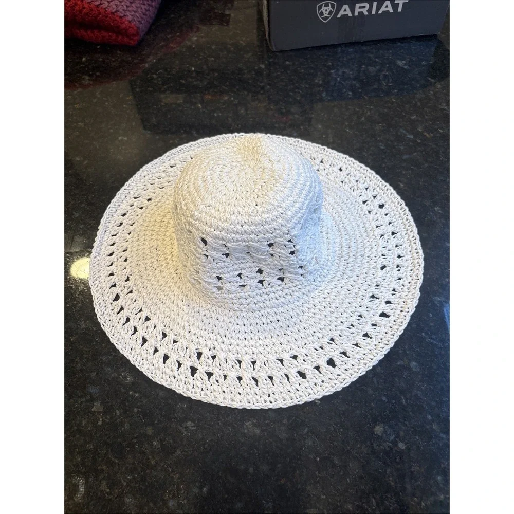 Time and Tru | Accessories | Time And Tru Womens White Floppy Sun Beach ...